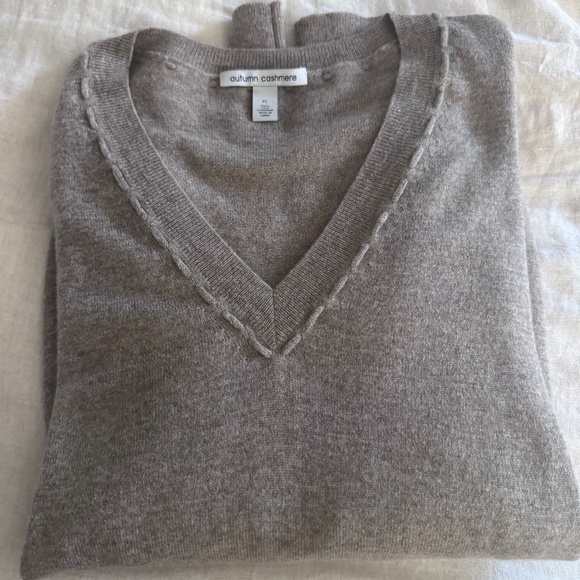 Autumn Cashmere | Sweaters | Autumn Cashmere Gray Vneck Sweater | Poshmark
